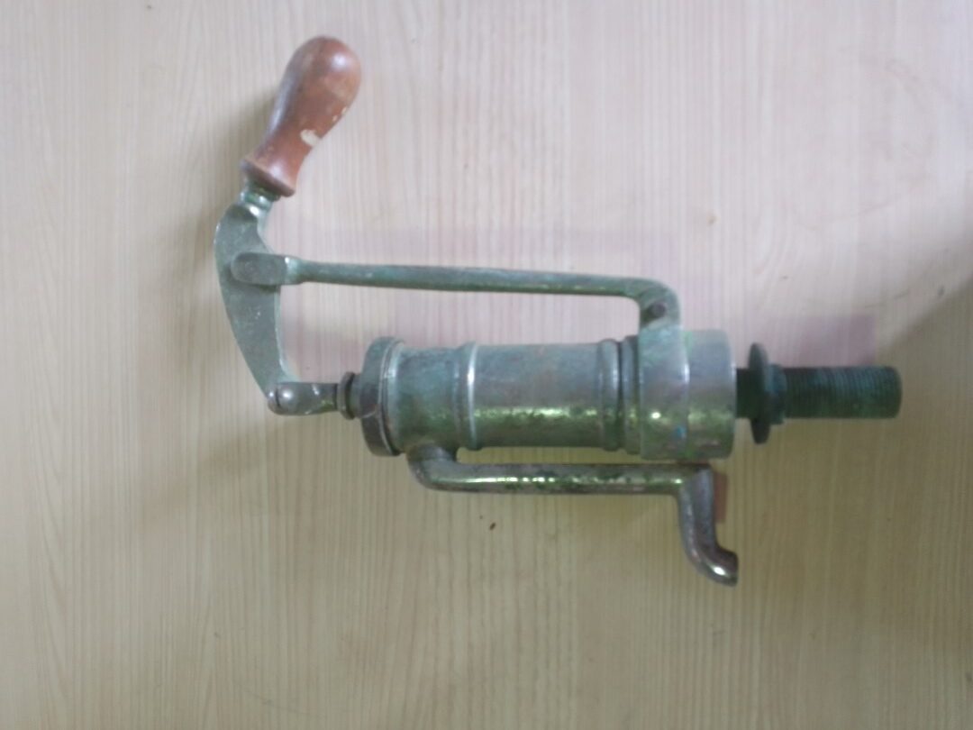 Hand Pump Tap - Vintage Boats and Motors