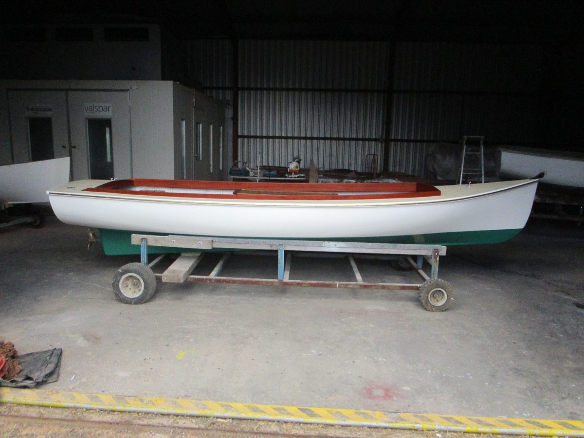 16 Foot Timber launch - Vintage Boats and Motors